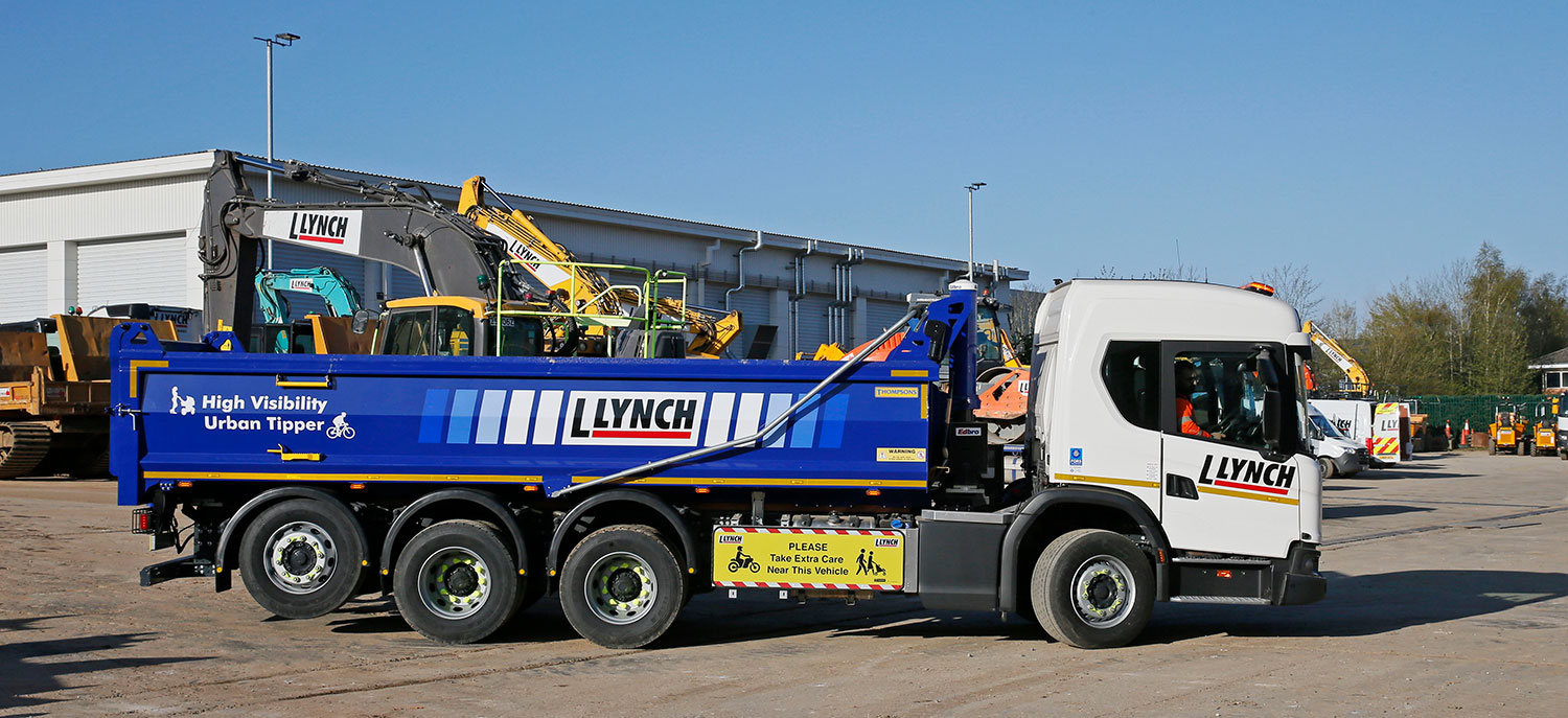 Lynch debuts their first Thompsons – bodied high visibility urban ...