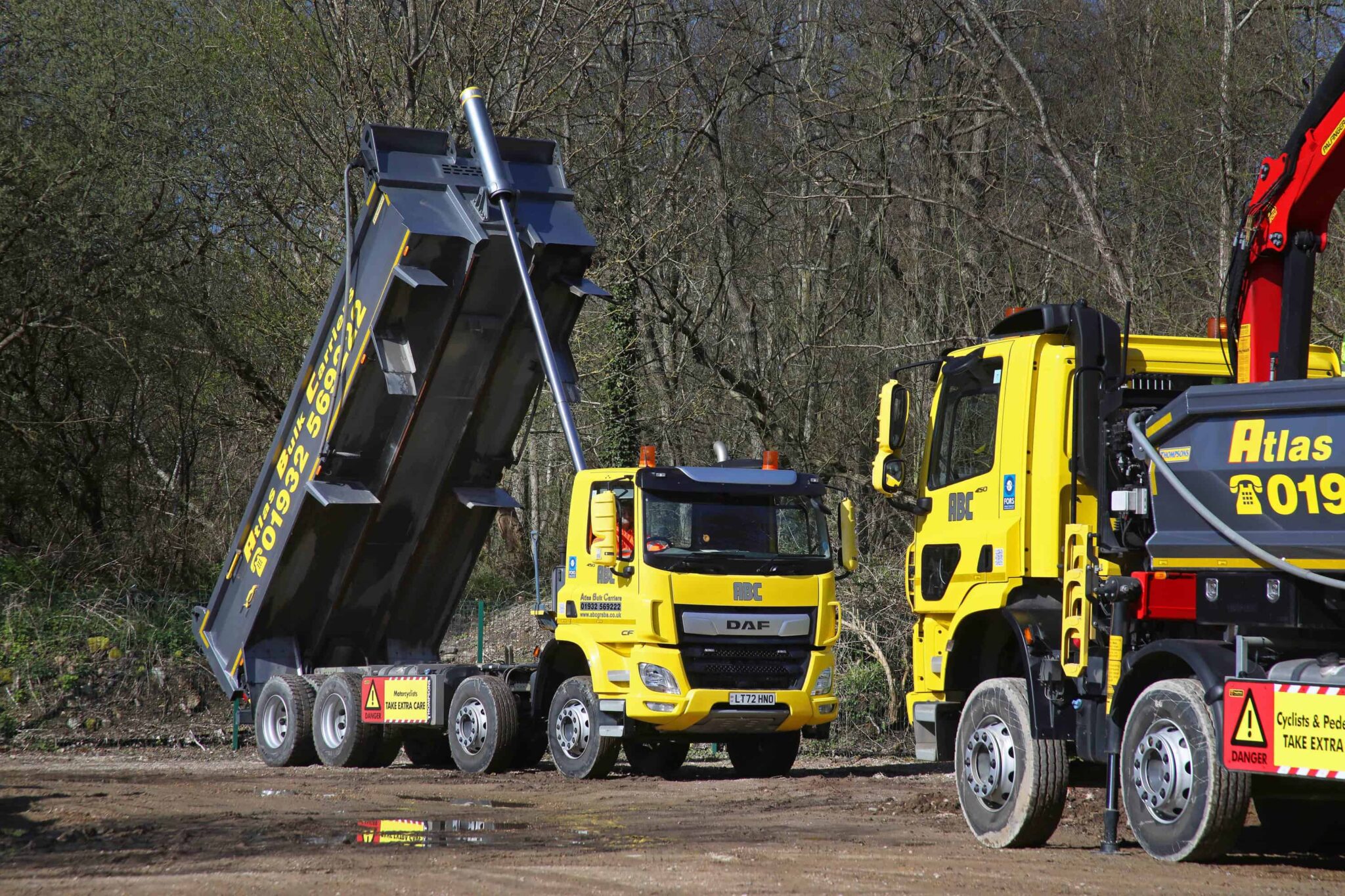 SWANSONG FOR A GREAT TIPPER - THOMPSONS LOADMASTER BODIED DAF CFs ‘AS ...